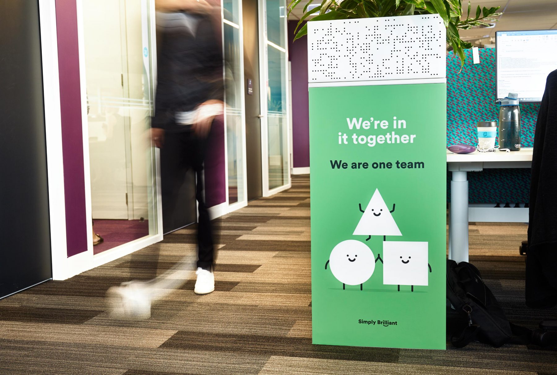 Simply Brilliant: Signage » Studio Binocular